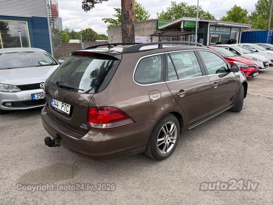 Volkswagen Golf 2011 Tallina, ar dzinēja tilpumu 1.60 L un nobraukumu 350 tūkst. km par 3550 €, foto 5 vietnē AUTOMOTO.COM.LV