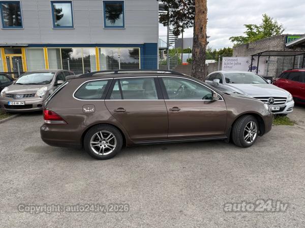 Volkswagen Golf 2011 in Tallinn, with an engine capacity of 1.60 L and mileage of 350 thousand km for 3550 €, photo 5 on AUTOMOTO.COM.LV