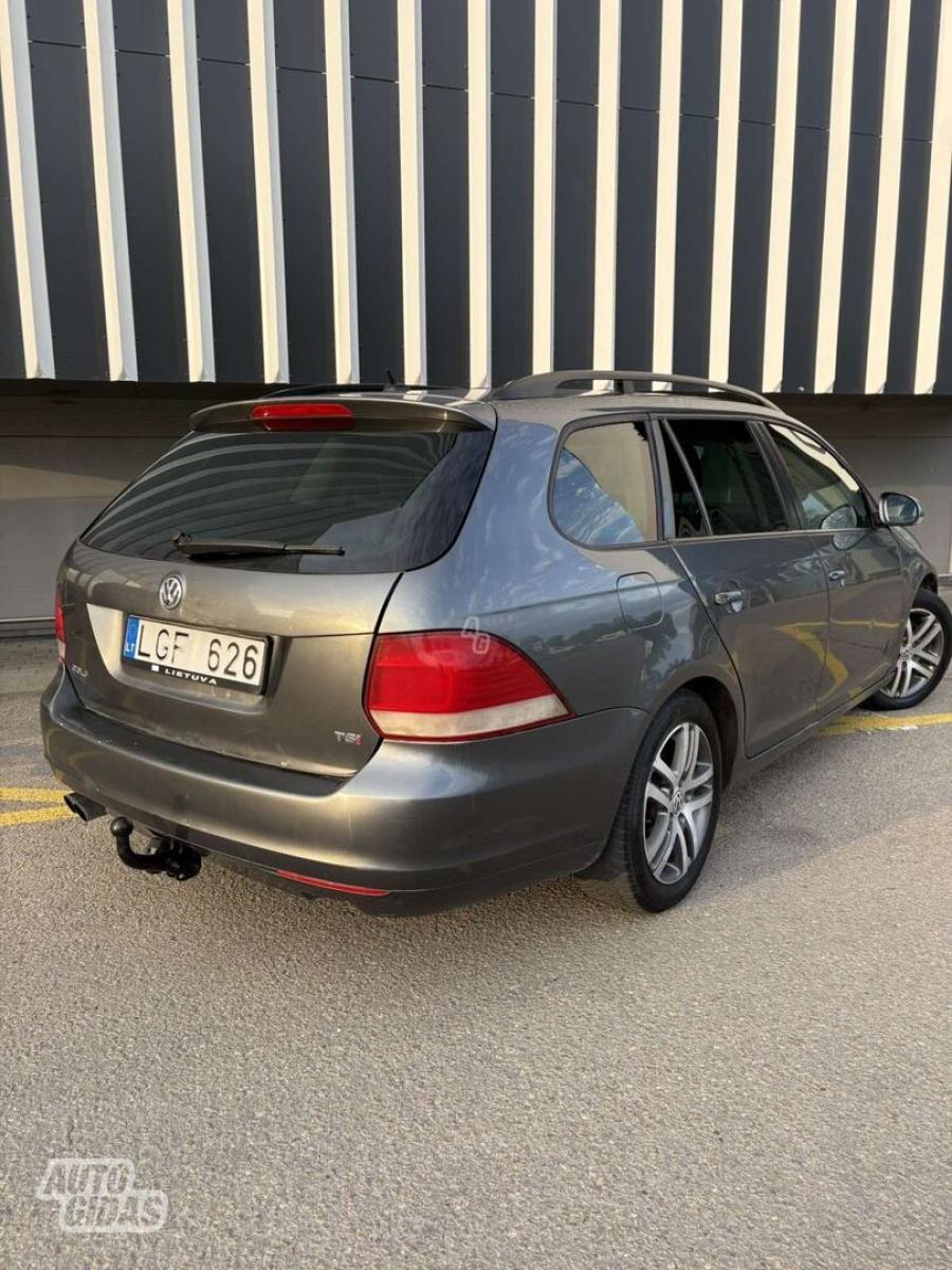 Volkswagen Golf 2011 in Siauliai, with an engine capacity of 1.40 L and mileage of 257 thousand km for 1900 €, photo 8 on AUTOMOTO.COM.LV