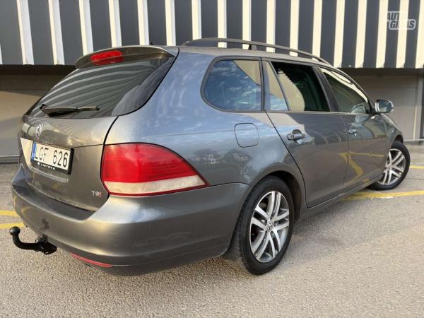 Volkswagen Golf 2011 in Siauliai, with an engine capacity of 1.40 L and mileage of 257 thousand km for 1900 €, photo 8 on AUTOMOTO.COM.LV