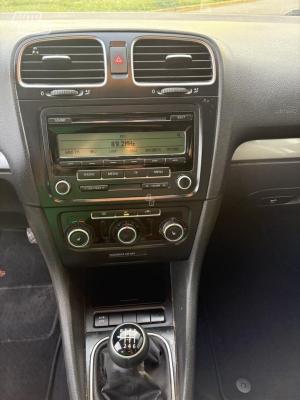 Volkswagen Golf 2011 in Siauliai, with an engine capacity of 1.40 L and mileage of 257 thousand km for 1900 €, photo 12 on AUTOMOTO.COM.LV