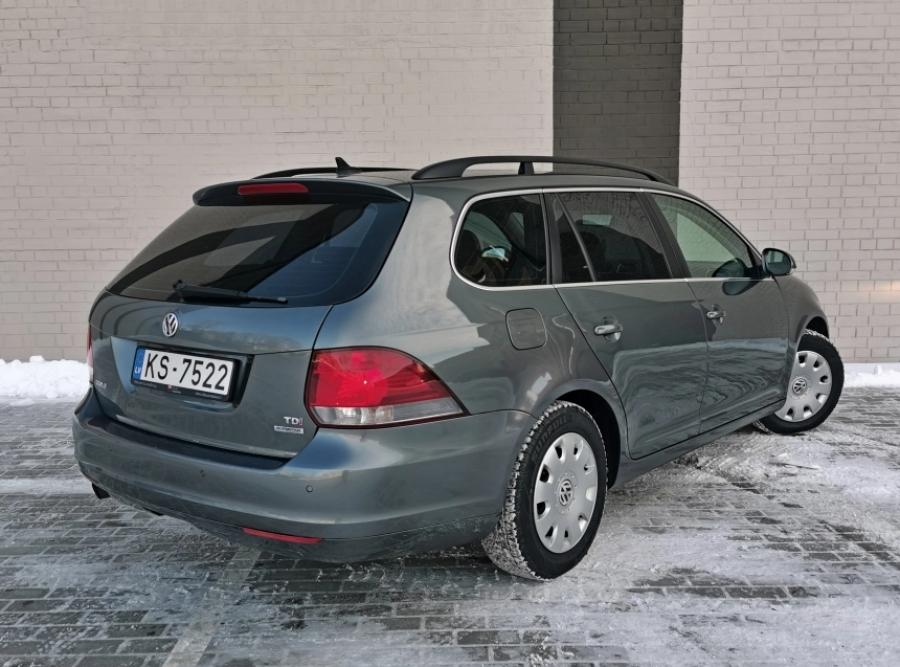 Volkswagen Golf 2011 Rīga, ar dzinēja tilpumu 1.60 L un nobraukumu 230 tūkst. km par 4690 €, foto 5 vietnē AUTOMOTO.COM.LV