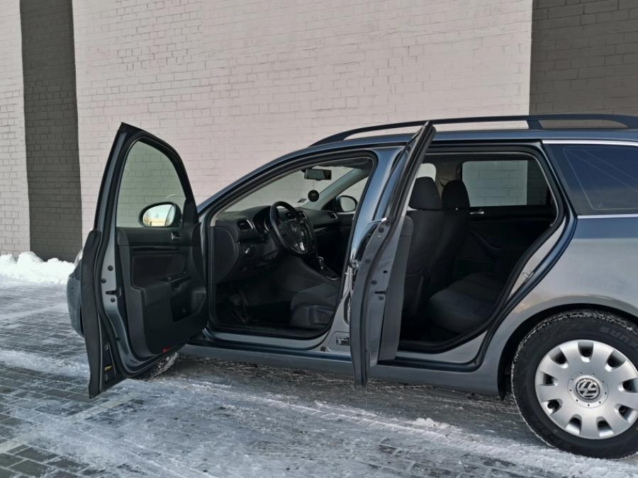 Volkswagen Golf 2011 Rīga, ar dzinēja tilpumu 1.60 L un nobraukumu 230 tūkst. km par 4690 €, foto 6 vietnē AUTOMOTO.COM.LV