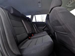 Volkswagen Golf 2011 Rīga, ar dzinēja tilpumu 1.60 L un nobraukumu 230 tūkst. km par 4690 €, foto 9 vietnē AUTOMOTO.COM.LV
