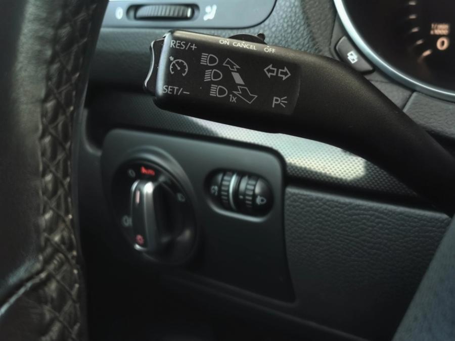 Volkswagen Golf 2011 Rīga, ar dzinēja tilpumu 1.60 L un nobraukumu 230 tūkst. km par 4690 €, foto 14 vietnē AUTOMOTO.COM.LV