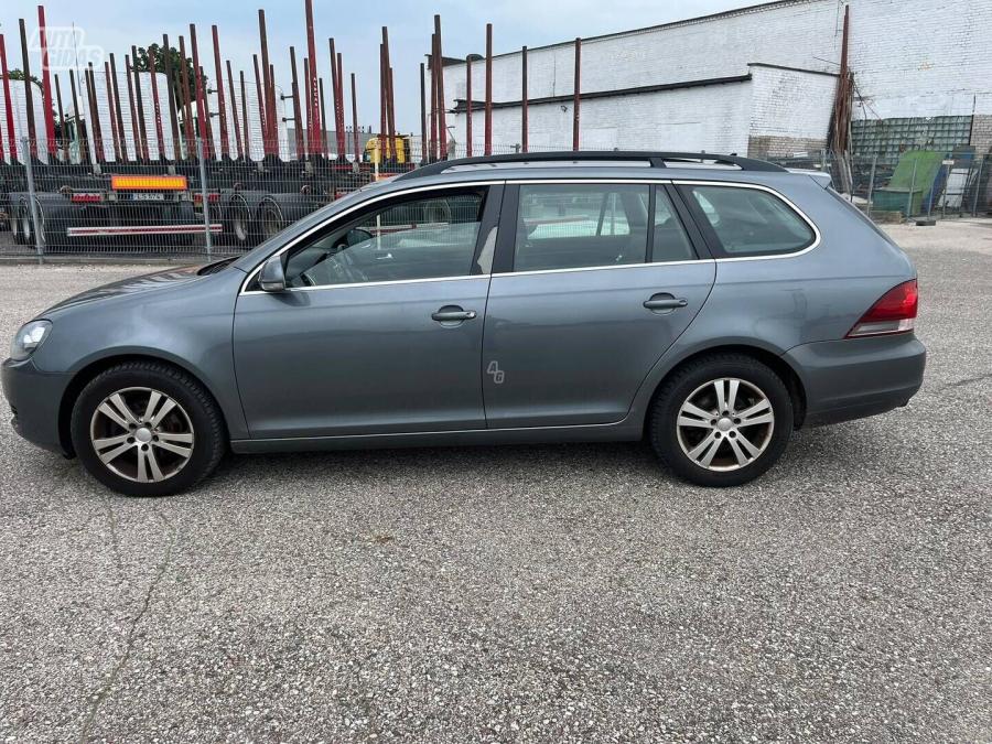 Volkswagen Golf 2011 in Marijampole, with an engine capacity of 1.60 L and mileage of 245 thousand km for 3350 €, photo 3 on AUTOMOTO.COM.LV