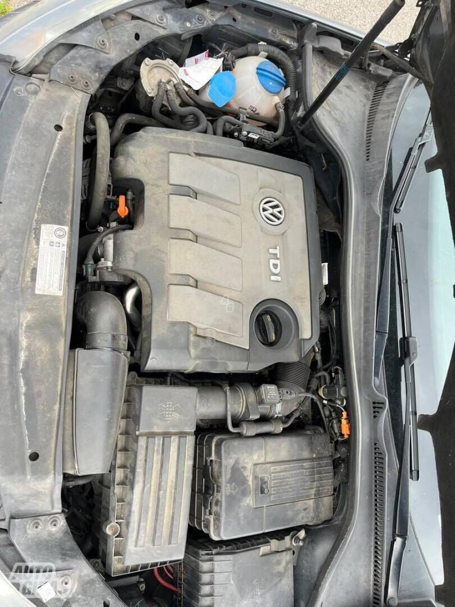 Volkswagen Golf 2011 in Marijampole, with an engine capacity of 1.60 L and mileage of 245 thousand km for 3350 €, photo 16 on AUTOMOTO.COM.LV