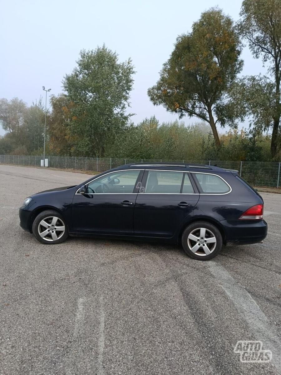 Volkswagen Golf 2011 in Marijampole, with an engine capacity of 1.60 L and mileage of 199 thousand km for 2799 €, photo 3 on AUTOMOTO.COM.LV