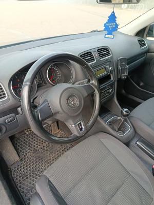Volkswagen Golf 2011 in Marijampole, with an engine capacity of 1.60 L and mileage of 199 thousand km for 2799 €, photo 10 on AUTOMOTO.COM.LV