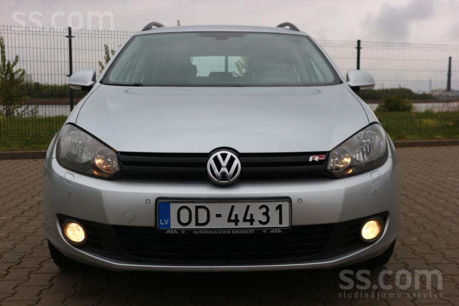 Volkswagen Golf 2012 in Riga, with an engine capacity of 1.60 L and mileage of 279 thousand km for 4300 €, photo 3 on AUTOMOTO.COM.LV