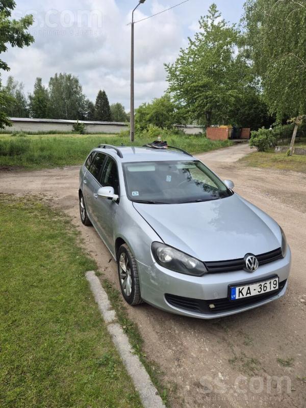 Volkswagen Golf 2012 Rīga, ar dzinēja tilpumu 1.60 L un nobraukumu 422 tūkst. km par 1750 €, foto 2 vietnē AUTOMOTO.COM.LV