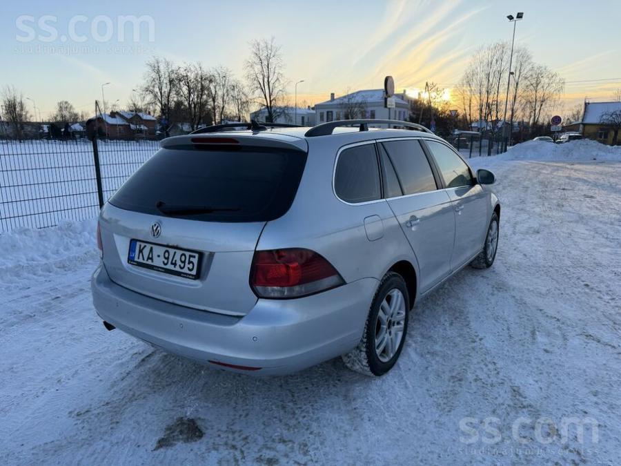 Volkswagen Golf 2012 Jelgava, ar dzinēja tilpumu 1.60 L un nobraukumu 381 tūkst. km par 2800 €, foto 3 vietnē AUTOMOTO.COM.LV