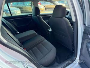 Volkswagen Golf 2012 in Voru, with an engine capacity of 2.00 L and mileage of 290 thousand km for 4650 €, photo 5 on AUTOMOTO.COM.LV