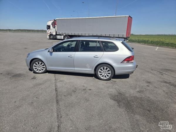 Volkswagen Golf 2012 in Marijampole, with an engine capacity of 1.60 L and mileage of 290 thousand km for 3400 €, photo 4 on AUTOMOTO.COM.LV