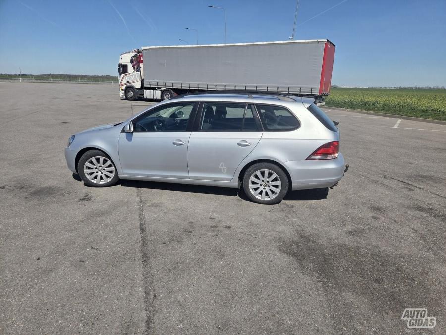 Volkswagen Golf 2012 in Marijampole, with an engine capacity of 1.60 L and mileage of 290 thousand km for 3400 €, photo 5 on AUTOMOTO.COM.LV