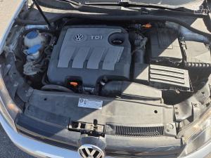 Volkswagen Golf 2012 in Marijampole, with an engine capacity of 1.60 L and mileage of 290 thousand km for 3400 €, photo 6 on AUTOMOTO.COM.LV