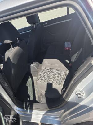 Volkswagen Golf 2012 in Marijampole, with an engine capacity of 1.60 L and mileage of 290 thousand km for 3400 €, photo 8 on AUTOMOTO.COM.LV