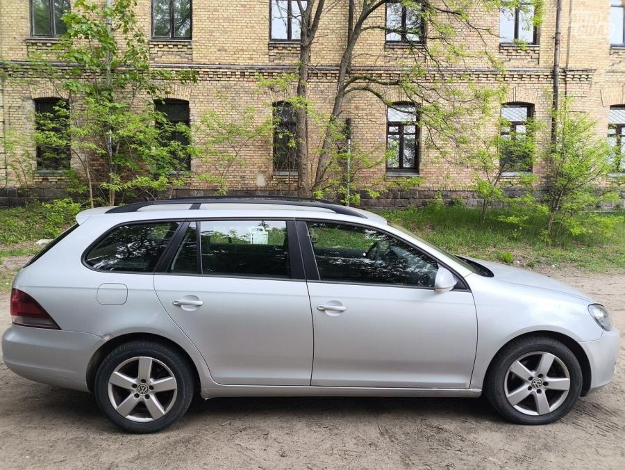 Volkswagen Golf 2012 Viļņa, ar dzinēja tilpumu 1.60 L un nobraukumu 292 tūkst. km par 1650 €, foto 5 vietnē AUTOMOTO.COM.LV