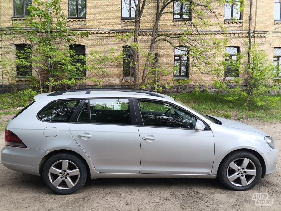Volkswagen Golf 2012 in Vilnius, with an engine capacity of 1.60 L and mileage of 300 thousand km for 1650 €, photo 5 on AUTOMOTO.COM.LV