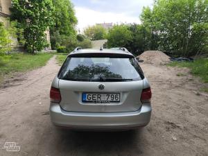 Volkswagen Golf 2012 in Vilnius, with an engine capacity of 1.60 L and mileage of 300 thousand km for 1650 €, photo 9 on AUTOMOTO.COM.LV