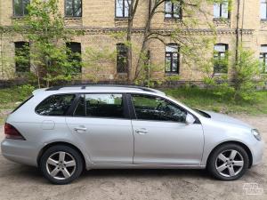 Volkswagen Golf 2012 in Vilnius, with an engine capacity of 1.60 L and mileage of 280 thousand km for 1600 €, photo 5 on AUTOMOTO.COM.LV
