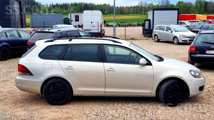 Volkswagen Golf 2012 in Cesis, with an engine capacity of 1.60 L and mileage of 316 thousand km for 2350 €, photo 9 on AUTOMOTO.COM.LV