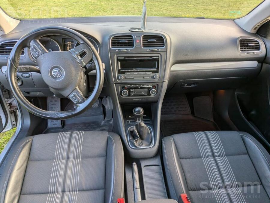 Volkswagen Golf 2012 in Valmiera, with an engine capacity of 2.00 L and mileage of 316 thousand km for 3850 €, photo 5 on AUTOMOTO.COM.LV