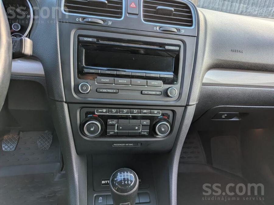 Volkswagen Golf 2012 in Valmiera, with an engine capacity of 2.00 L and mileage of 316 thousand km for 3850 €, photo 7 on AUTOMOTO.COM.LV