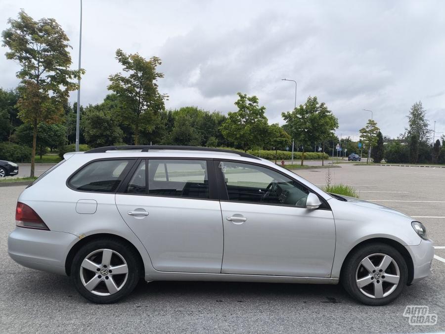 Volkswagen Golf 2012 Viļņa, ar dzinēja tilpumu 1.60 L un nobraukumu 293 tūkst. km par 1490 €, foto 5 vietnē AUTOMOTO.COM.LV