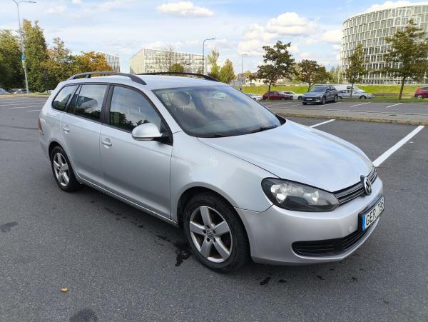 Volkswagen Golf 2012 Viļņa, ar dzinēja tilpumu 1.60 L un nobraukumu 293 tūkst. km par 1500 €, foto 1 vietnē AUTOMOTO.COM.LV