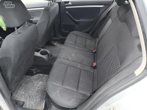 Volkswagen Golf 2012 in Vilnius, with an engine capacity of 1.60 L and mileage of 293 thousand km for 1500 €, photo 10 on AUTOMOTO.COM.LV