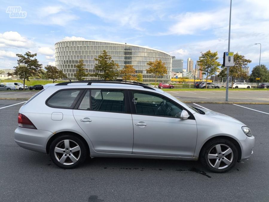 Volkswagen Golf 2012 in Vilnius, with an engine capacity of 1.60 L and mileage of 293 thousand km for 1490 €, photo 5 on AUTOMOTO.COM.LV