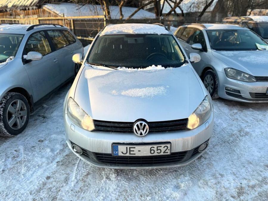 Volkswagen Golf 2013 in Riga, with an engine capacity of 1.60 L and mileage of 242 thousand km for 3700 €, photo 2 on AUTOMOTO.COM.LV
