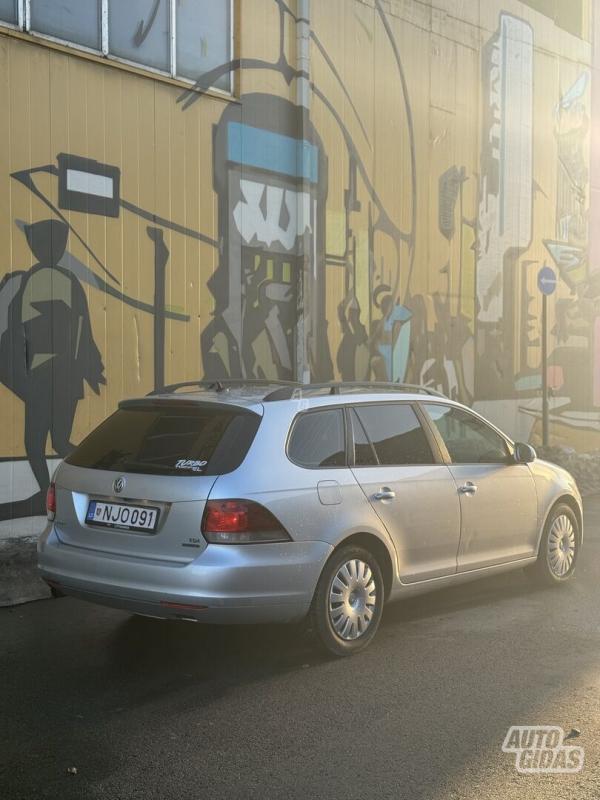 Volkswagen Golf 2013 Viļņa, ar dzinēja tilpumu 1.60 L un nobraukumu 300 tūkst. km par 2300 €, foto 3 vietnē AUTOMOTO.COM.LV