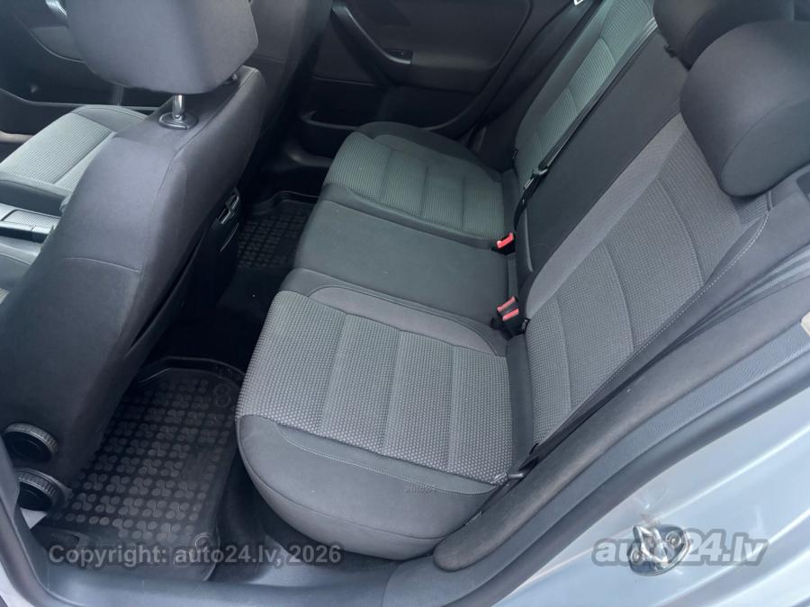 Volkswagen Golf 2013 Tartu, ar dzinēja tilpumu 1.60 L un nobraukumu 312 tūkst. km par 3695 €, foto 11 vietnē AUTOMOTO.COM.LV