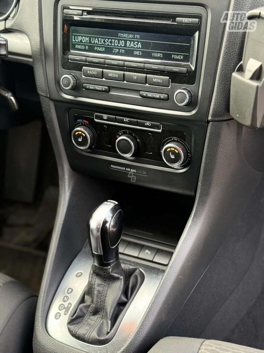 Volkswagen Golf 2013 in Silute, with an engine capacity of 1.60 L and mileage of 390 thousand km for 2899 €, photo 11 on AUTOMOTO.COM.LV