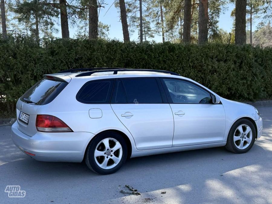 Volkswagen Golf 2013 in Silute, with an engine capacity of 1.60 L and mileage of 390 thousand km for 2850 €, photo 6 on AUTOMOTO.COM.LV