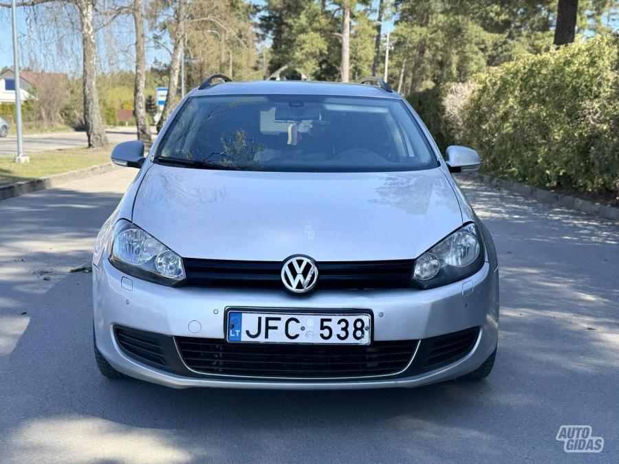 Volkswagen Golf 2013 in Silute, with an engine capacity of 1.60 L and mileage of 390 thousand km for 2850 €, photo 8 on AUTOMOTO.COM.LV