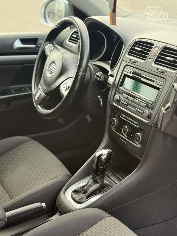 Volkswagen Golf 2013 in Silute, with an engine capacity of 1.60 L and mileage of 390 thousand km for 2850 €, photo 8 on AUTOMOTO.COM.LV