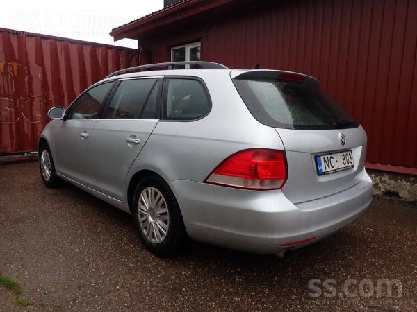 Volkswagen Golf 2013 Liepāja, ar dzinēja tilpumu 1.60 L un nobraukumu 302 tūkst. km par 3950 €, foto 3 vietnē AUTOMOTO.COM.LV