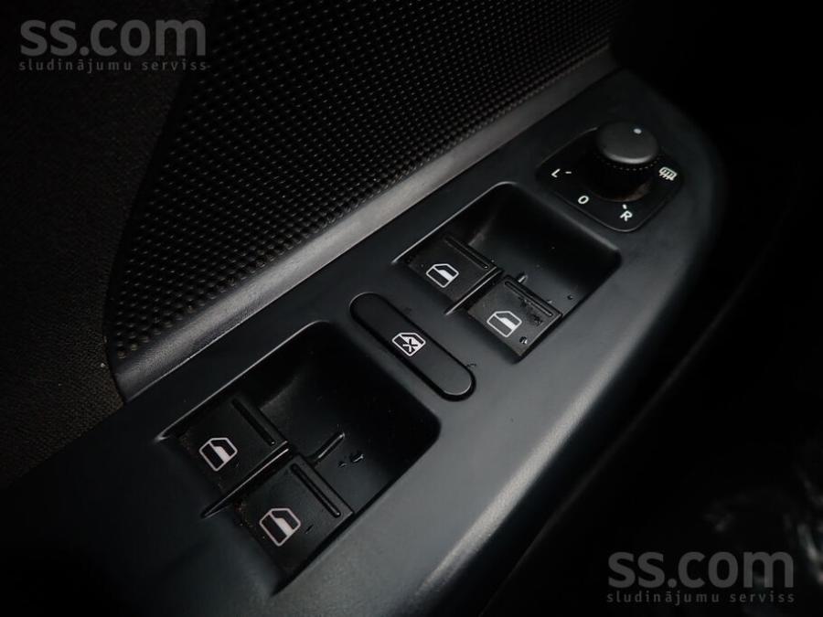 Volkswagen Golf 2013 Liepāja, ar dzinēja tilpumu 1.60 L un nobraukumu 302 tūkst. km par 3950 €, foto 10 vietnē AUTOMOTO.COM.LV