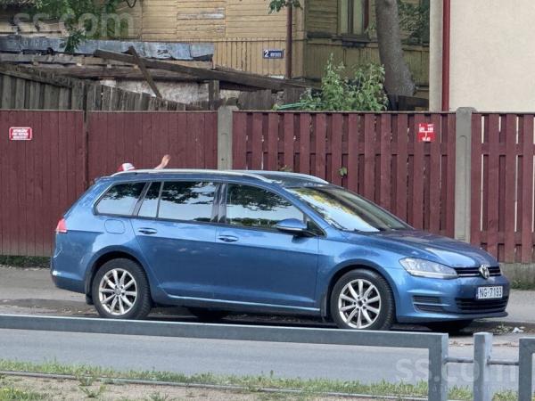 Volkswagen Golf 2013 in Riga, with an engine capacity of 1.60 L and mileage of 327 thousand km for 4350 €, photo 1 on AUTOMOTO.COM.LV