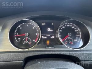 Volkswagen Golf 2013 Rīga, ar dzinēja tilpumu 1.60 L un nobraukumu 327 tūkst. km par 4350 €, foto 10 vietnē AUTOMOTO.COM.LV