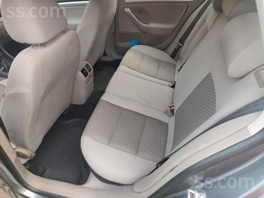 Volkswagen Golf 2013 Aizkraukle, ar dzinēja tilpumu 1.60 L un nobraukumu 346 tūkst. km par 4500 €, foto 9 vietnē AUTOMOTO.COM.LV