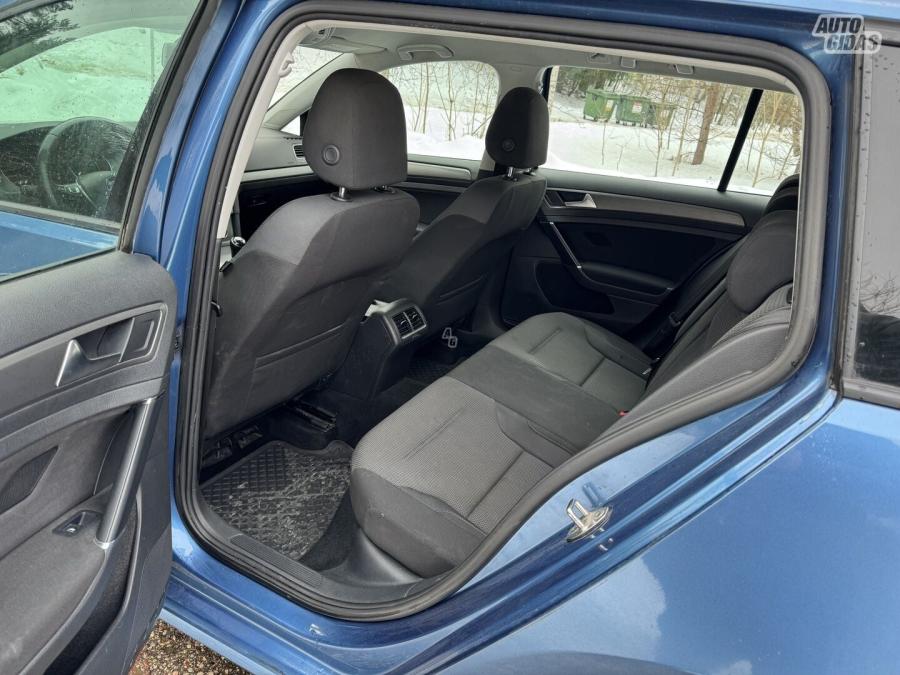 Volkswagen Golf 2014 in Vilnius, with an engine capacity of 1.60 L and mileage of 343 thousand km for 4750 €, photo 12 on AUTOMOTO.COM.LV