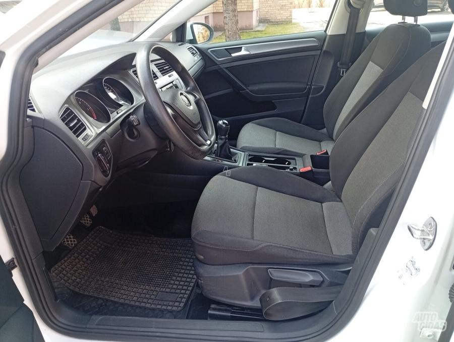 Volkswagen Golf 2014 in Vilnius, with an engine capacity of 1.60 L and mileage of 254 thousand km for 5550 €, photo 15 on AUTOMOTO.COM.LV