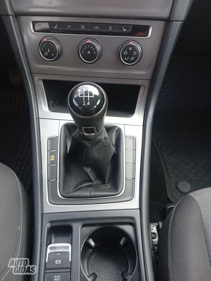 Volkswagen Golf 2014 in Vilnius, with an engine capacity of 1.60 L and mileage of 254 thousand km for 5550 €, photo 19 on AUTOMOTO.COM.LV