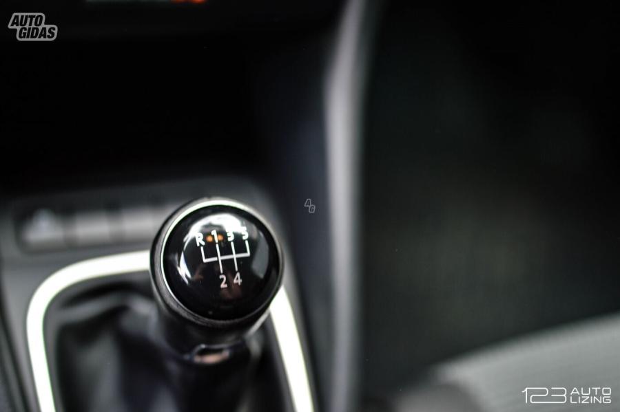Volkswagen Golf 2014 in Kretinga, with an engine capacity of 2.50 L and mileage of 150 thousand km for 5650 €, photo 16 on AUTOMOTO.COM.LV