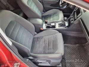 Volkswagen Golf 2014 in Otepaa, with an engine capacity of 2.00 L and mileage of 231 thousand km for 7777 €, photo 14 on AUTOMOTO.COM.LV