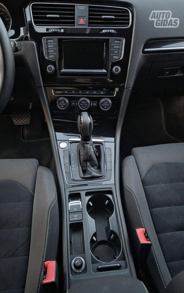 Volkswagen Golf 2014 in Alytus on AUTOMOTO.COM.LV Volkswagen Golf 2014 in Alytus, with an engine capacity of 2.00 L and mileage of 278 thousand km for 6999 β¬, photo 10 on AUTOMOTO.COM.LV